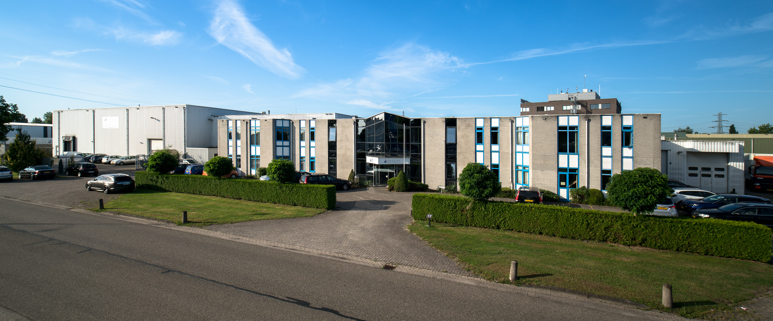 Contact us. Do you have an inquiry? Let's answer your questions! - EMCM